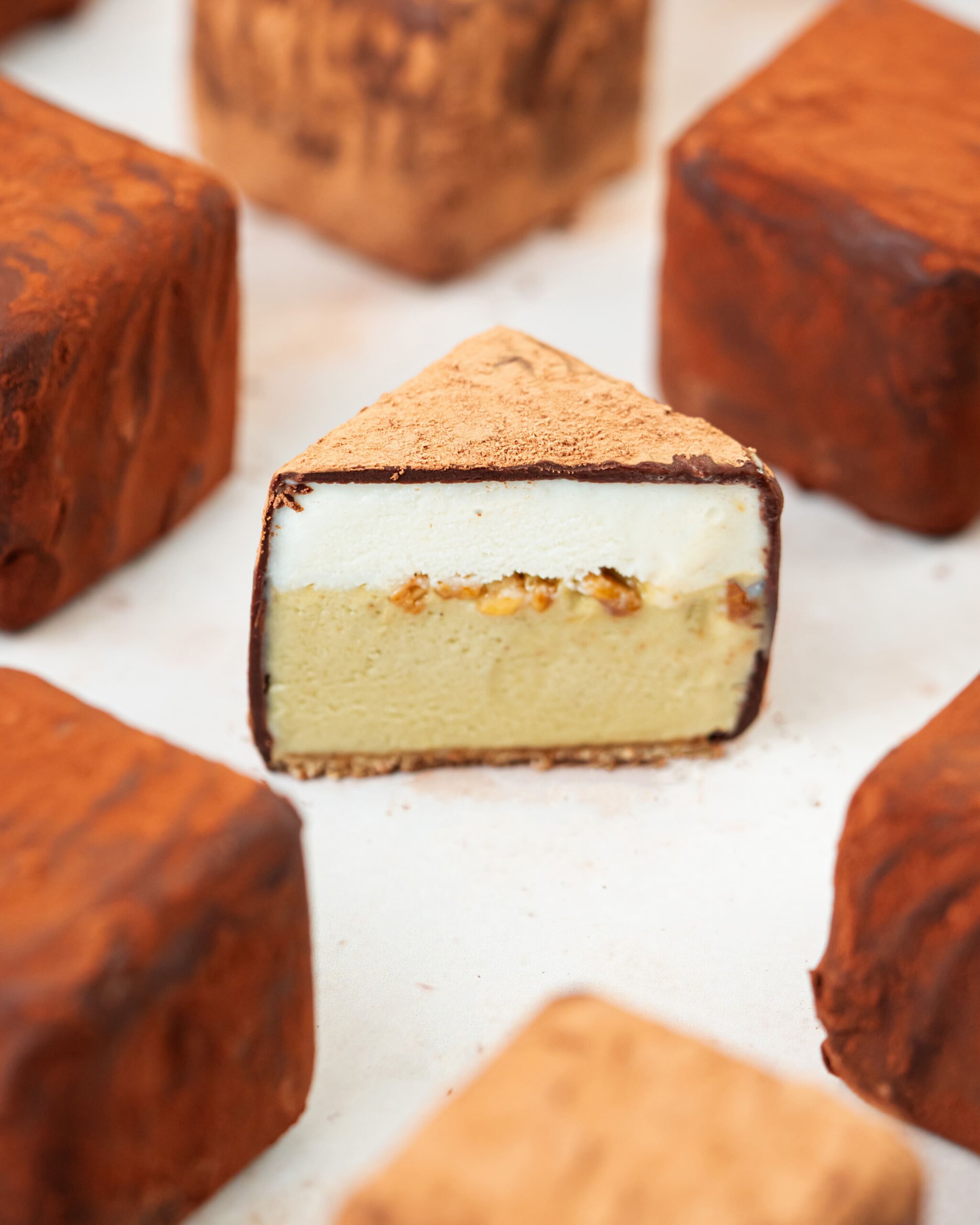 Dado Fior di Latte & Pistachio – Amorino